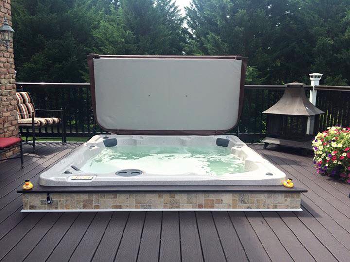 Series 600 Honey Spas hot tub custom made - Hot Tub Insider
