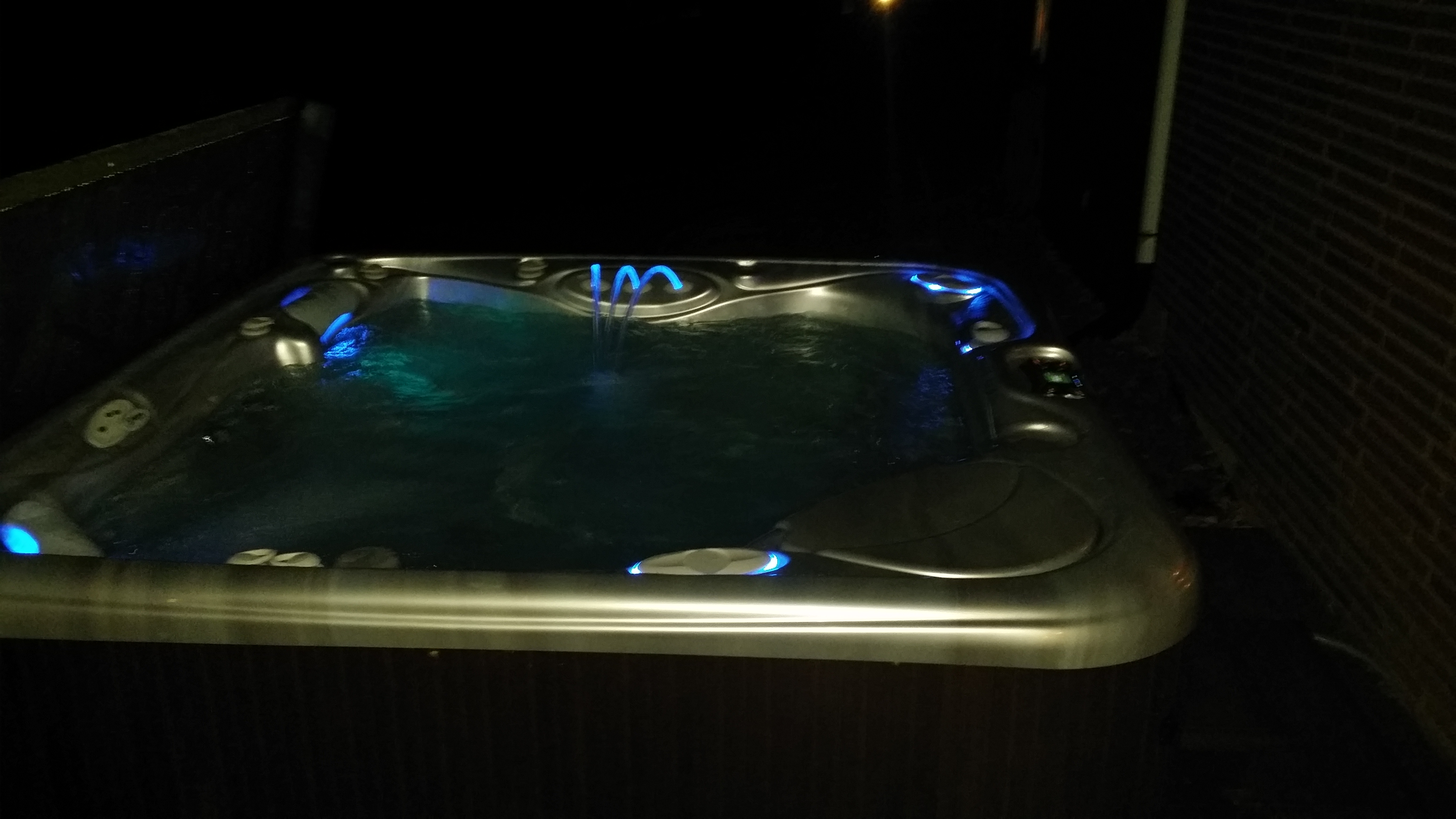 FS 2013 Hotsprings Aria - Hot Tub Insider