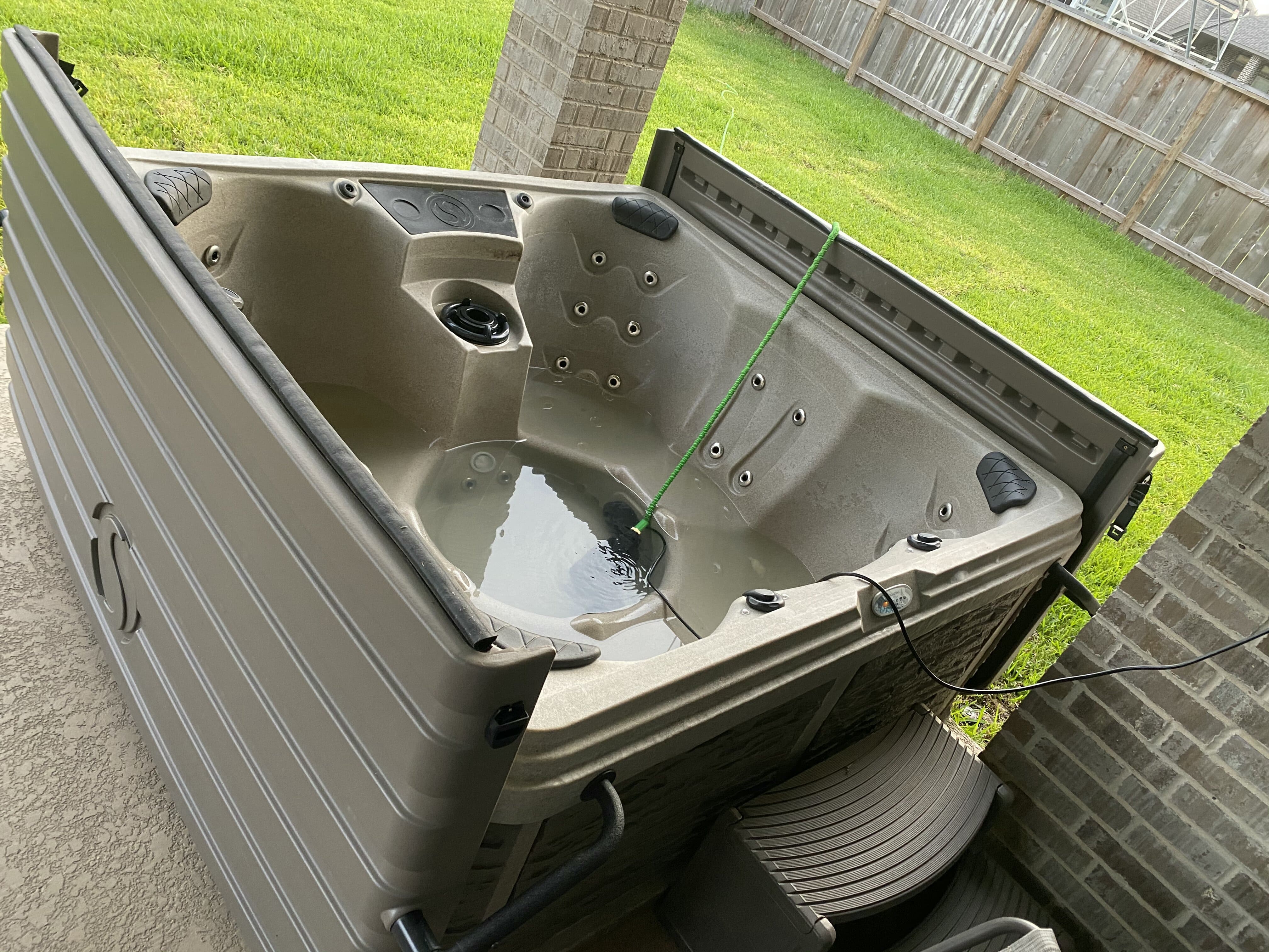 Luxury 28 Jet Spa Hot Tub Insider